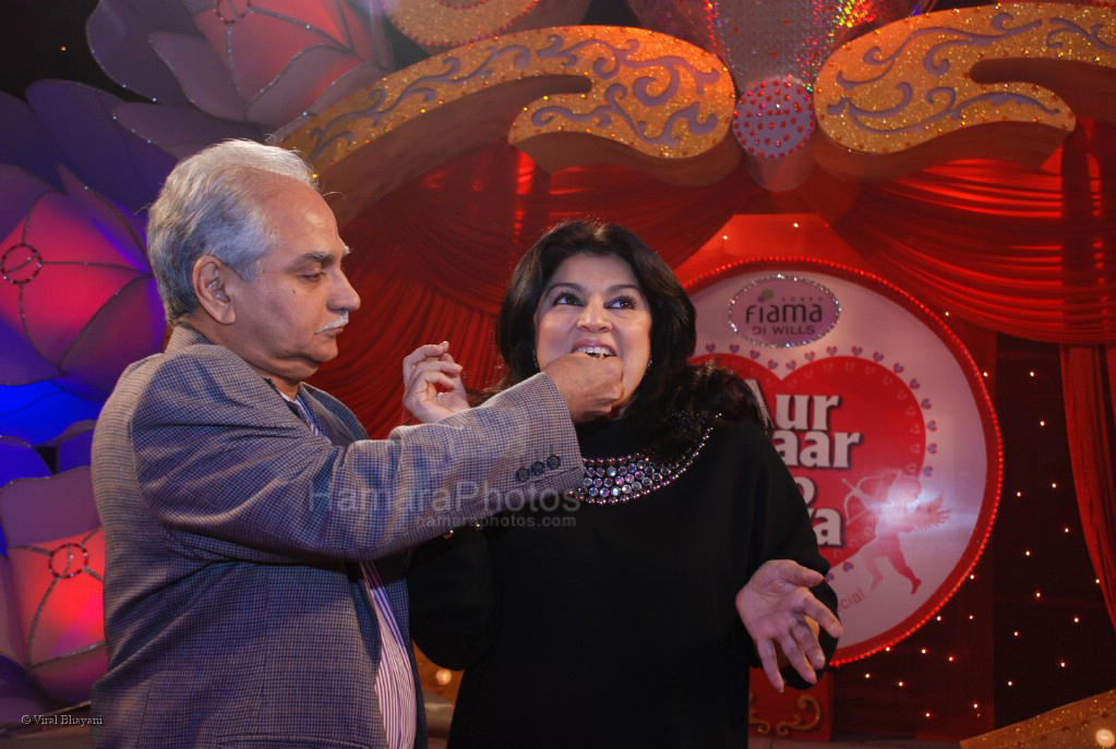 Ramesh Sippy And Kiran Juneja At The Zee Valentine Bash Of Aur Pyar Ho Gaya In Rennaisance Hotel